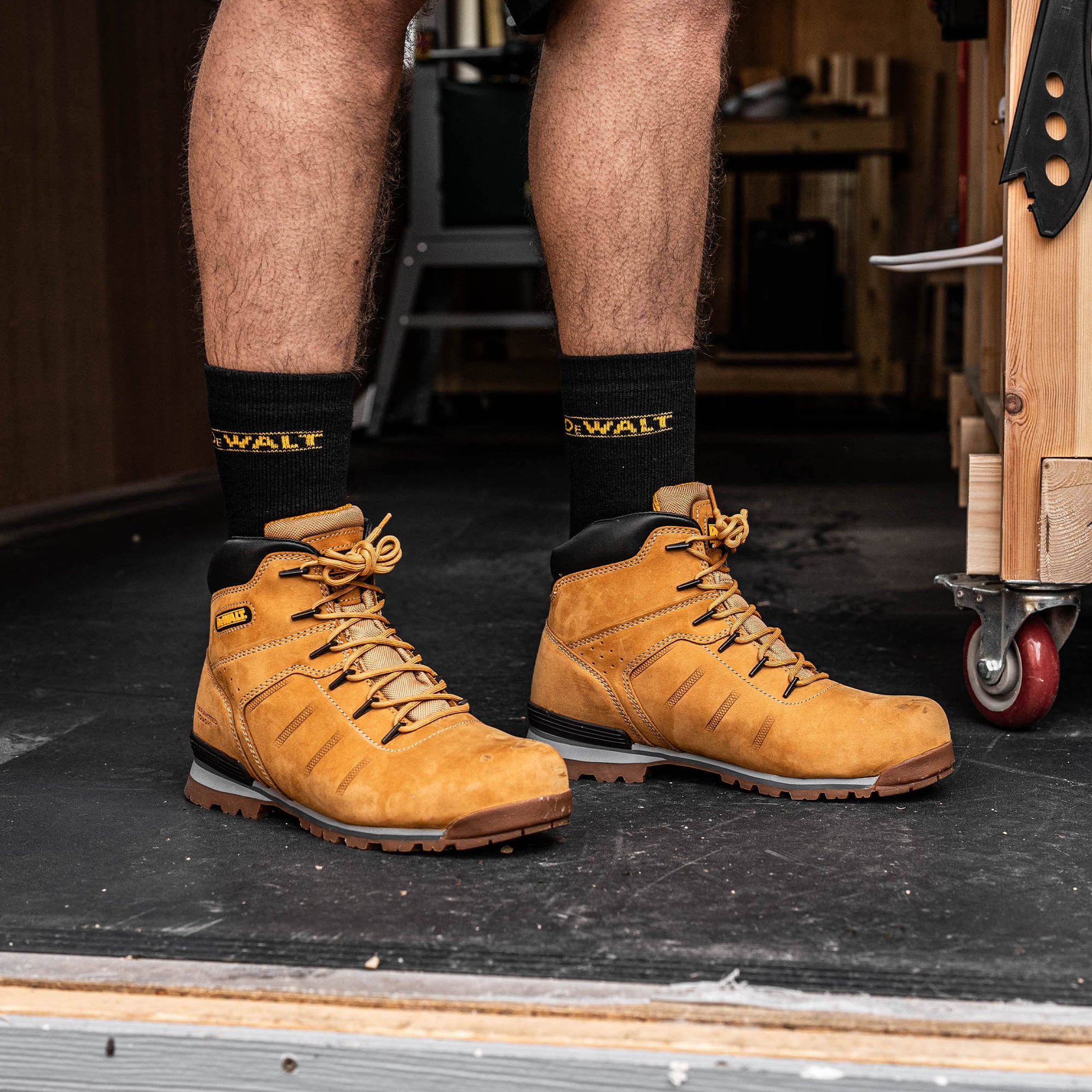 DEWALT CARLISLE WHEAT MENS SAFETY — Trades Man NI